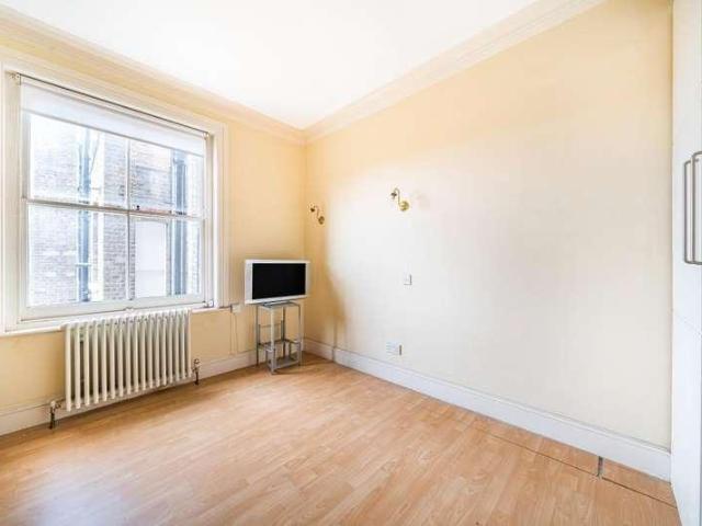 3 bed flat for sale
