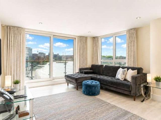 3 bed flat for sale