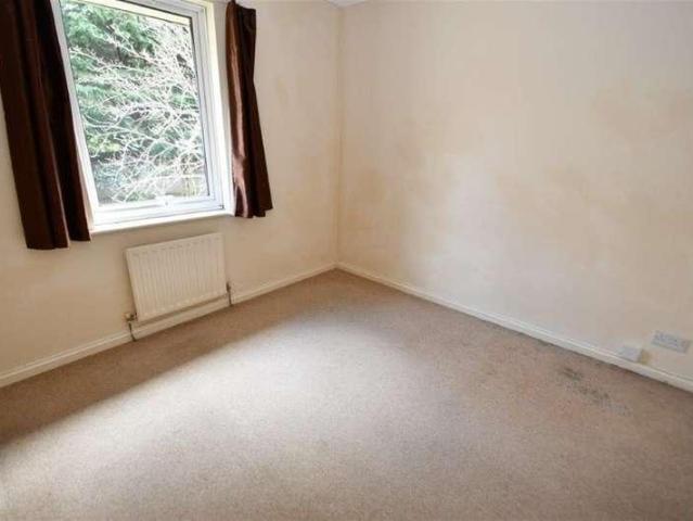 3 bed flat for sale
