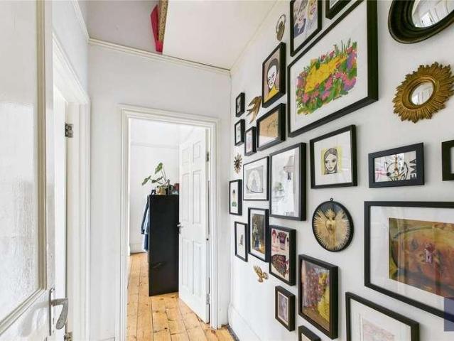 3 bed flat for sale