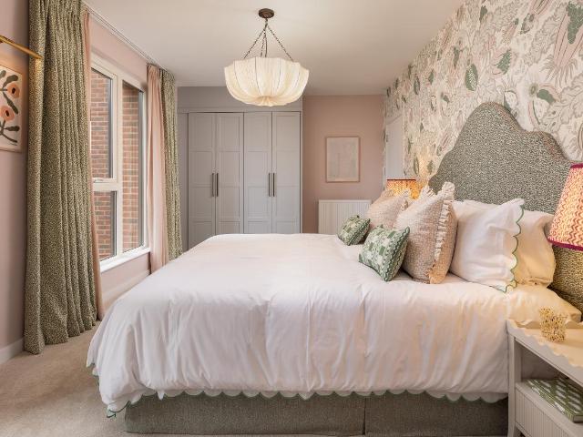 3 bed flat for sale