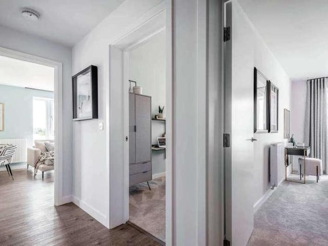 3 bed flat for sale