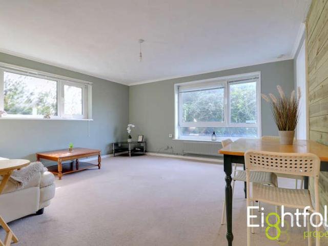 3 bed flat for sale