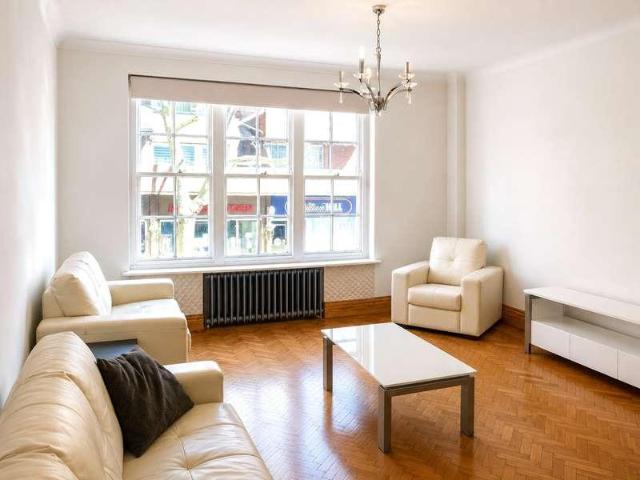 3 bed flat for sale