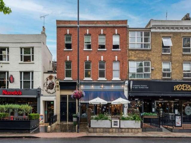 3 bed flat for sale