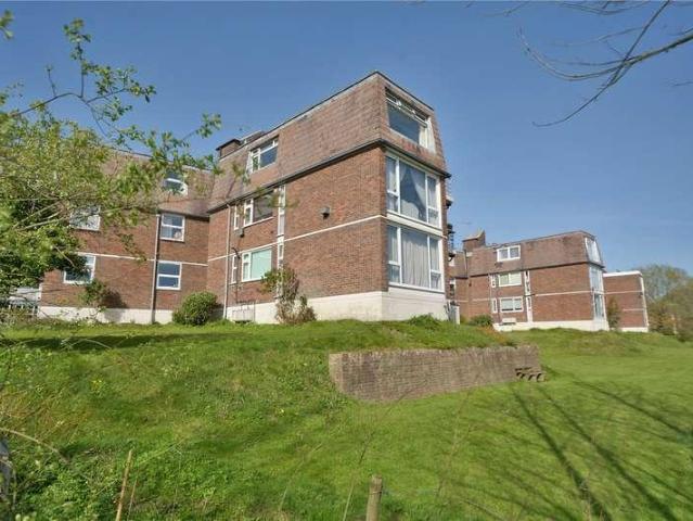 3 bed flat for sale