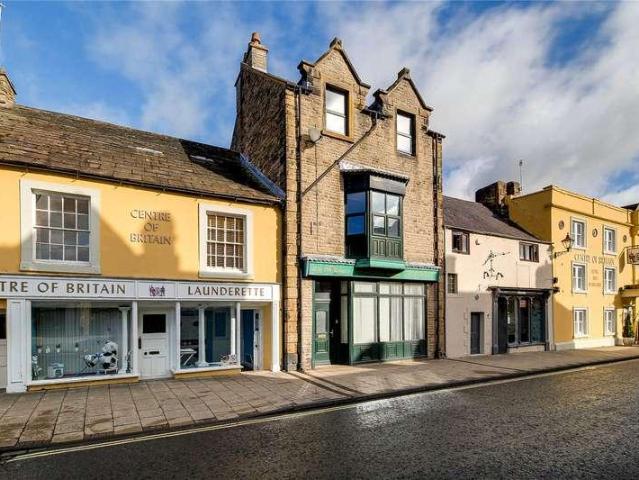 3 bed flat for sale