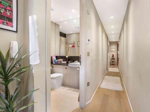3 bed flat for sale