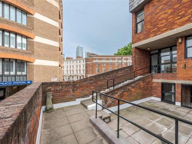 3 bed flat for sale