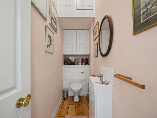 3 bed flat for sale