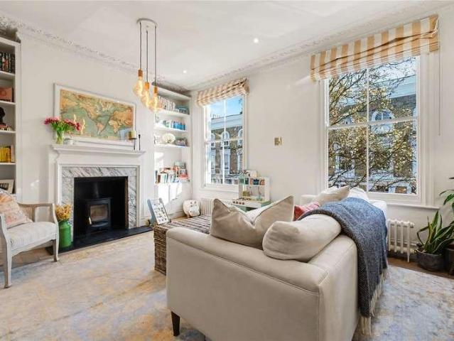 3 bed flat for sale