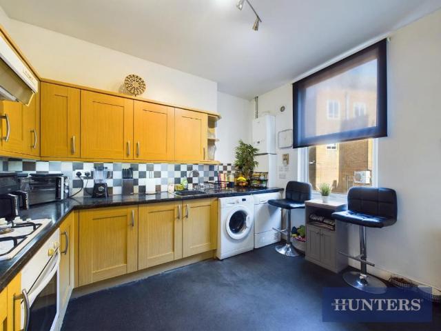 3 bed flat for sale
