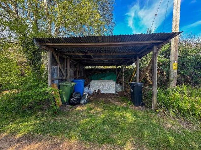 3 bed flat for sale