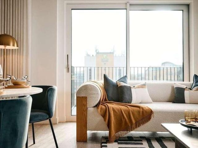 3 bed flat for sale