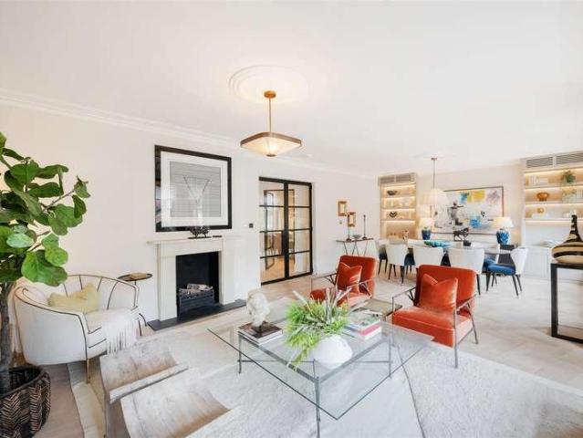 3 bed flat for sale