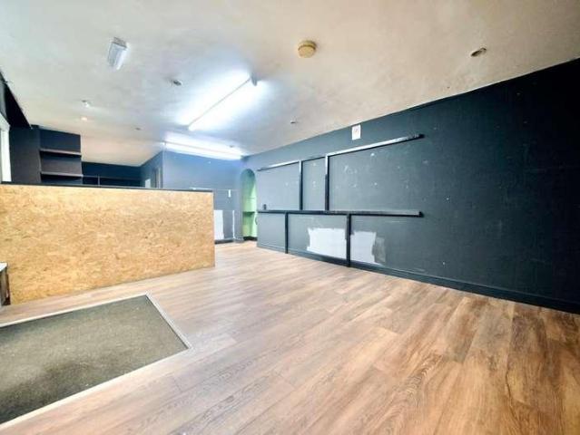 3 bed flat for sale