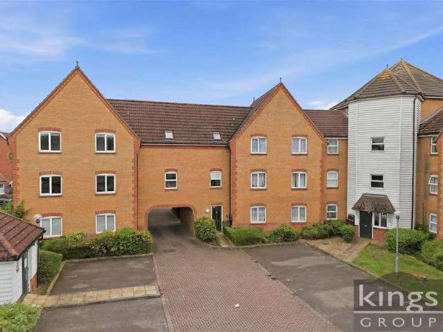 3 bed flat for sale