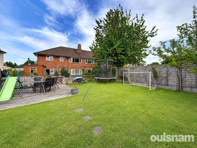 3 bed flat for sale