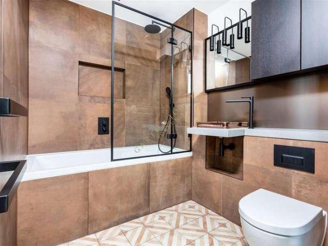 3 bed flat for sale