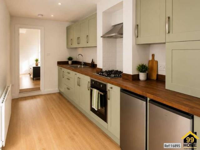 3 bed flat for sale