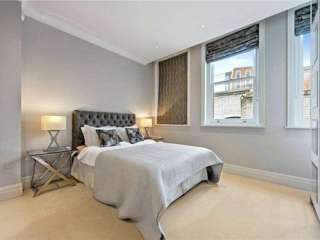 3 bed flat for sale