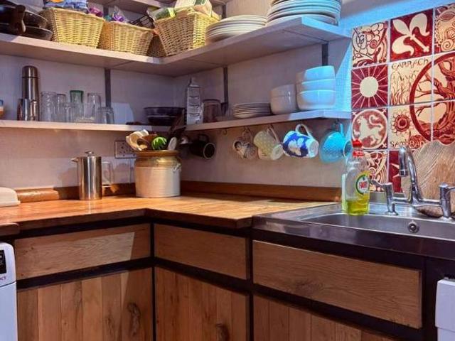 3 bed flat for sale