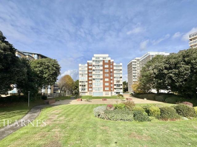 3 bed flat for sale