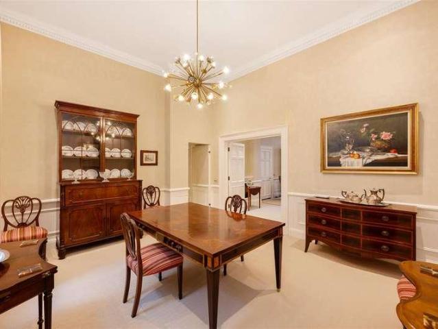 3 bed flat for sale