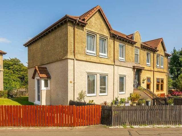 3 bed flat for sale