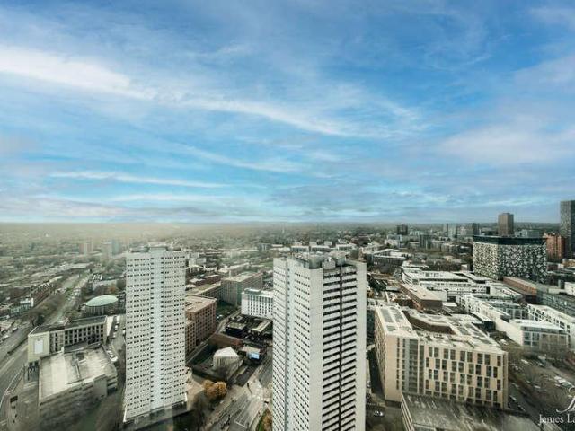 3 bed flat for sale