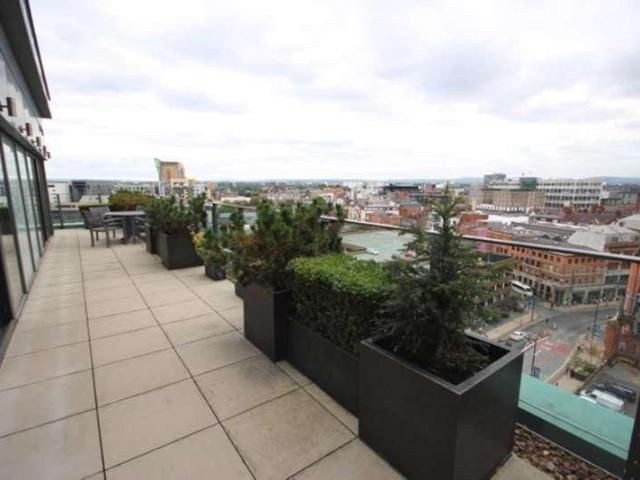 3 bed flat for sale