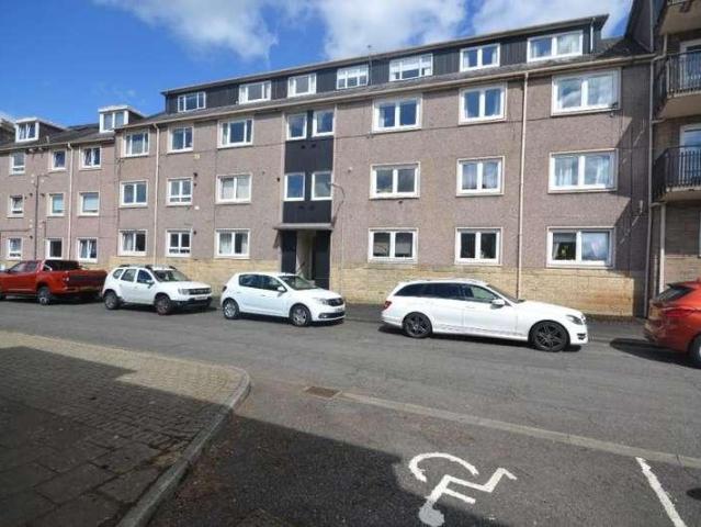 3 bed flat for sale