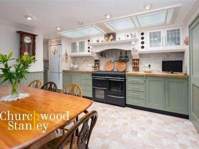3 bed flat for sale