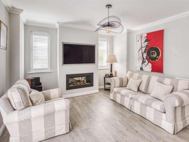 3 bed flat for sale