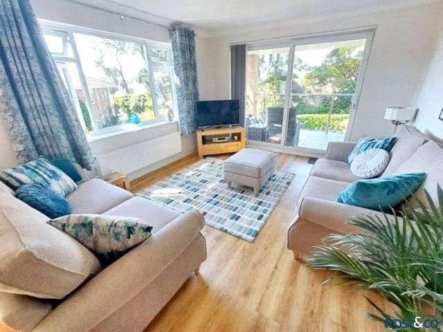 3 bed flat for sale