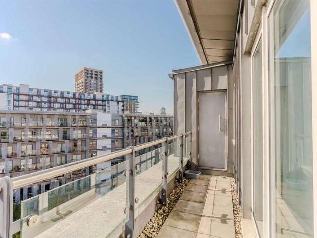 3 bed flat for sale