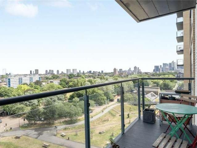 3 bed flat for sale