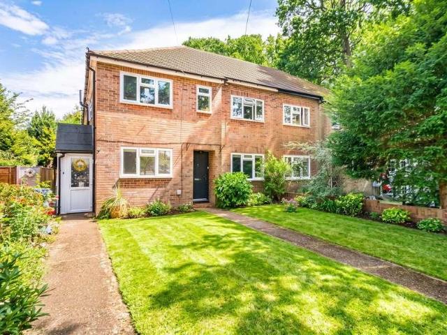 3 bed flat for sale