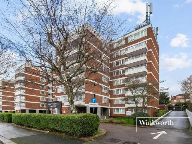 3 bed flat for sale