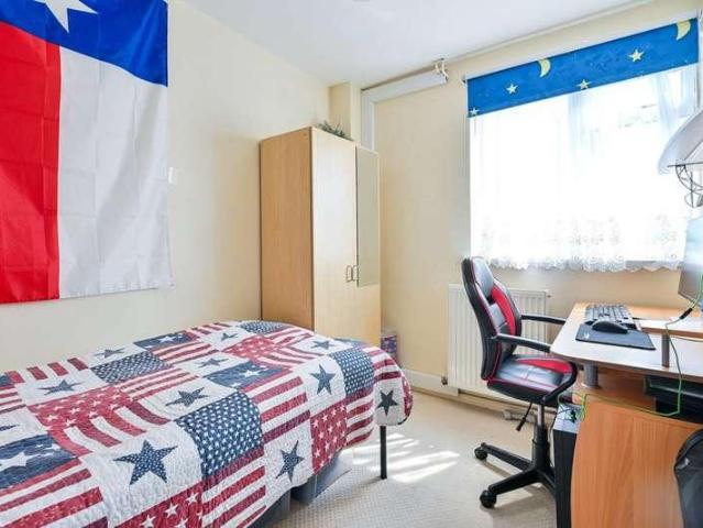 3 bed flat for sale