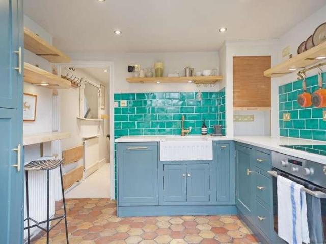 3 bed flat for sale