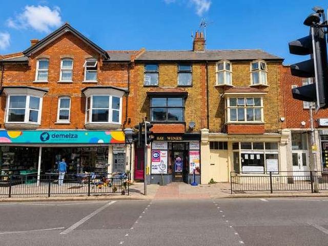 3 bed flat for sale