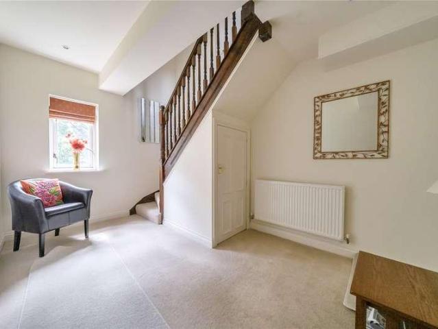 3 bed flat for sale