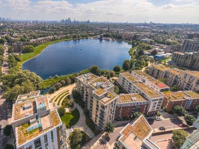 3 bed flat for sale