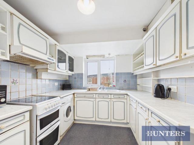 3 bed flat for sale