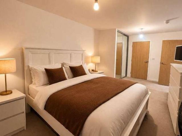 3 bed flat for sale