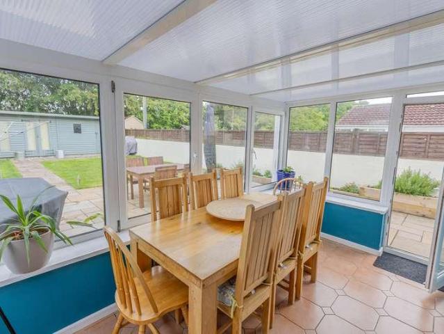 3 bed flat for sale