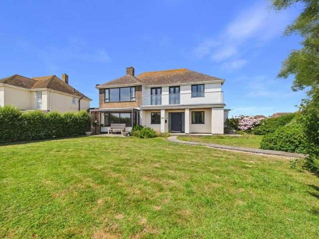 3 bed flat for sale