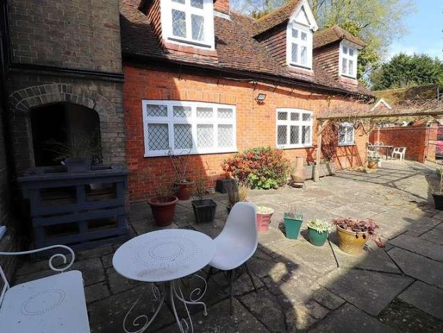 3 bed flat for sale
