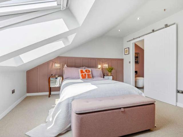 3 bed flat for sale